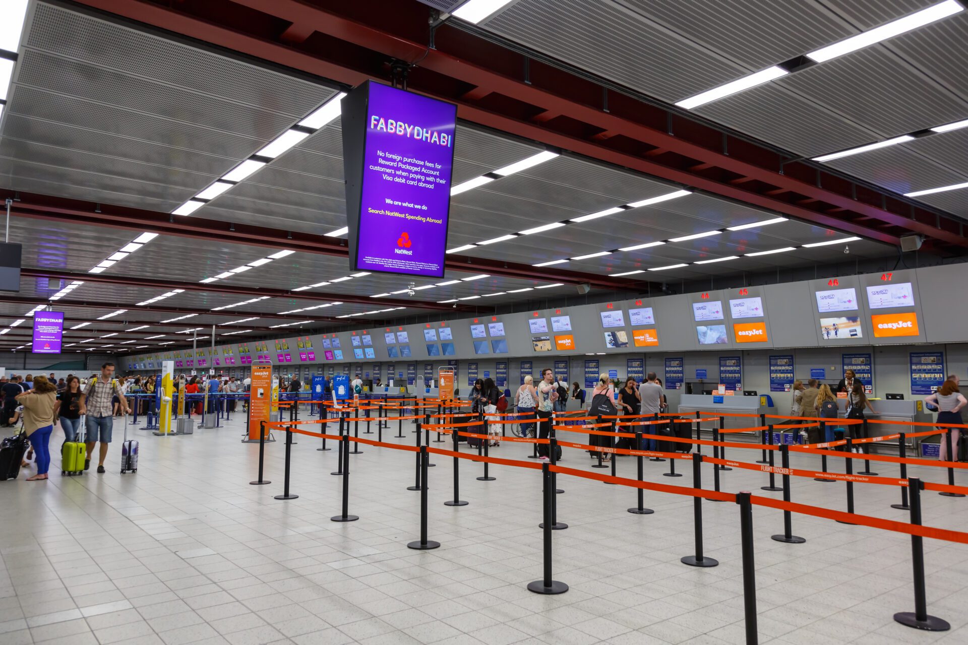 Jak dojechać z lotniska Londyn Luton do centrum? 4 opcje transferu